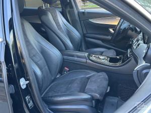 Black Mercedes-Benz E 220 2018 in Kaunas, with an engine capacity of 2.00 L and mileage of 388 thousand km for 10999 €, photo 17 on AUTOMOTO.COM.LV