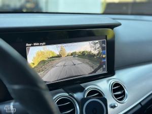 Black Mercedes-Benz E 220 2018 in Kaunas, with an engine capacity of 2.00 L and mileage of 388 thousand km for 10999 €, photo 21 on AUTOMOTO.COM.LV