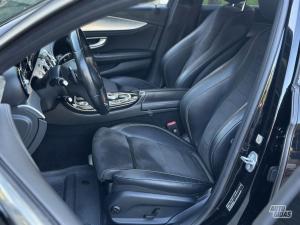 Black Mercedes-Benz E 220 2018 in Kaunas, with an engine capacity of 2.00 L and mileage of 388 thousand km for 10999 €, photo 24 on AUTOMOTO.COM.LV
