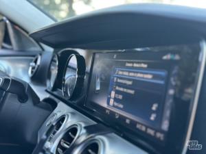 Black Mercedes-Benz E 220 2018 in Kaunas, with an engine capacity of 2.00 L and mileage of 388 thousand km for 10999 €, photo 34 on AUTOMOTO.COM.LV