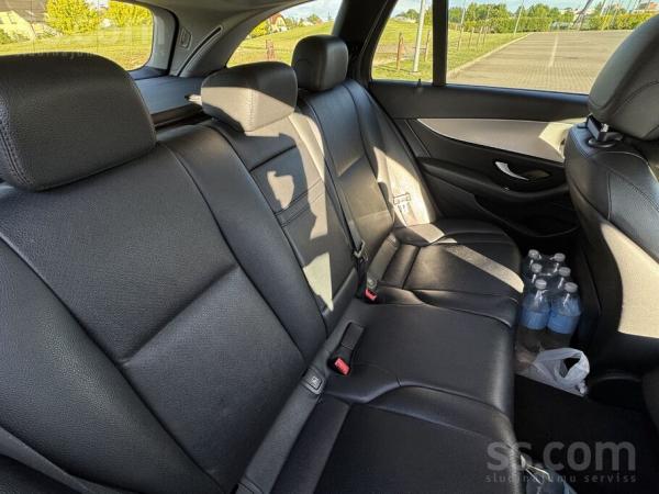 Melns Mercedes-Benz E 220 2018 Rīga, ar dzinēja tilpumu 2.20 L un nobraukumu 511 tūkst. km par 12500 €, foto 10 vietnē AUTOMOTO.COM.LV