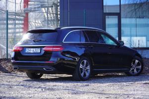 Melns Mercedes-Benz E 220 2018 Rīga, ar dzinēja tilpumu 2.00 L un nobraukumu 345 tūkst. km par 12290 €, foto 6 vietnē AUTOMOTO.COM.LV