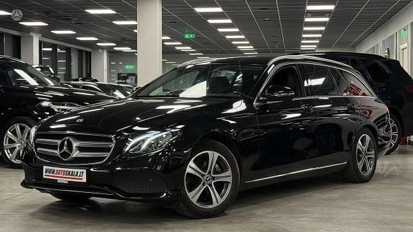 Melns Mercedes-Benz E 220 2018 Klaipėda, ar dzinēja tilpumu 1.95 L un nobraukumu 348 tūkst. km par 11950 €, foto 8 vietnē AUTOMOTO.COM.LV