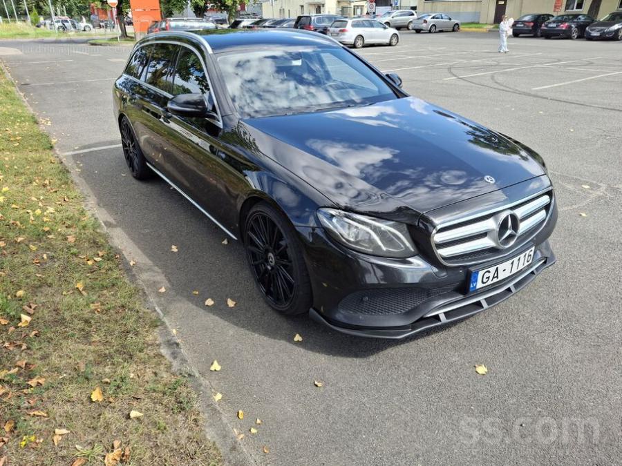 Melns Mercedes-Benz E 220 2018 Rīga, ar dzinēja tilpumu 2.00 L un nobraukumu 389 tūkst. km par 13500 €, foto 7 vietnē AUTOMOTO.COM.LV