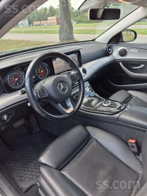Melns Mercedes-Benz E 220 2018 Rīga, ar dzinēja tilpumu 2.00 L un nobraukumu 389 tūkst. km par 13500 €, foto 9 vietnē AUTOMOTO.COM.LV