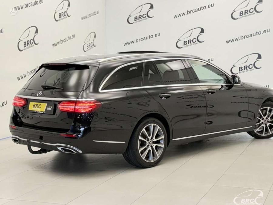 Melns Mercedes-Benz E 220 2018 Viļņa, ar dzinēja tilpumu 1.95 L un nobraukumu 224 tūkst. km par 16200 €, foto 4 vietnē AUTOMOTO.COM.LV