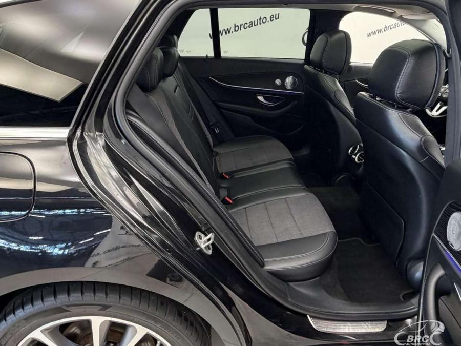 Melns Mercedes-Benz E 220 2018 Viļņa, ar dzinēja tilpumu 1.95 L un nobraukumu 224 tūkst. km par 16200 €, foto 12 vietnē AUTOMOTO.COM.LV