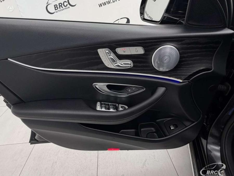 Melns Mercedes-Benz E 220 2018 Viļņa, ar dzinēja tilpumu 1.95 L un nobraukumu 224 tūkst. km par 16200 €, foto 22 vietnē AUTOMOTO.COM.LV