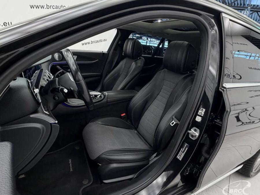 Черный Мерседес E 220 2018 в Вильнюс, объемом двигателя 1.95 л и пробегом 224 тыс. км за 16200 €, фото 25 на AUTOMOTO.COM.LV