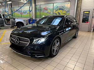 Melns Mercedes-Benz E 220 2019 Viļņa, ar dzinēja tilpumu 1.95 L un nobraukumu 268 tūkst. km par 16500 €, foto 6 vietnē AUTOMOTO.COM.LV
