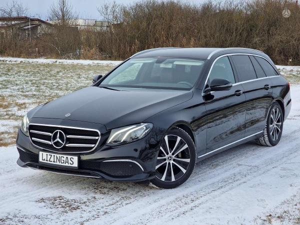 Black Mercedes-Benz E 220 2019 in Jonava, with an engine capacity of 2.00 L and mileage of 237 thousand km for 17770 €, photo 3 on AUTOMOTO.COM.LV