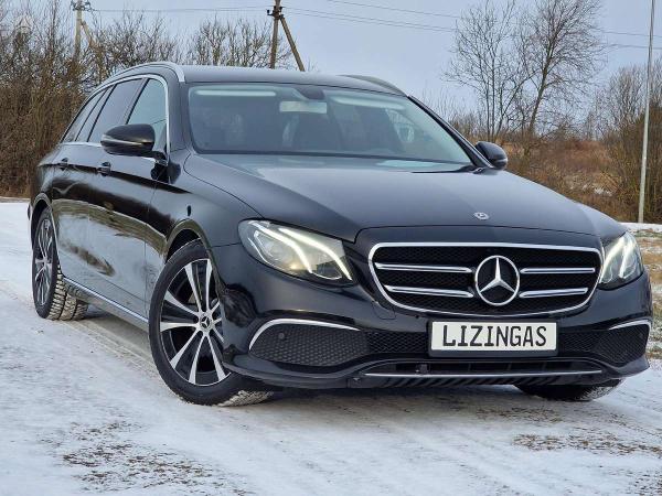 Black Mercedes-Benz E 220 2019 in Jonava, with an engine capacity of 2.00 L and mileage of 237 thousand km for 17770 €, photo 8 on AUTOMOTO.COM.LV
