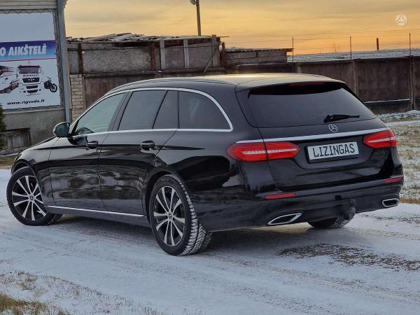 Black Mercedes-Benz E 220 2019 in Jonava, with an engine capacity of 2.00 L and mileage of 237 thousand km for 17770 €, photo 10 on AUTOMOTO.COM.LV