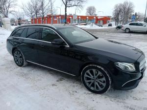 Black Mercedes-Benz E 220 2019 in Plunge, with an engine capacity of 1.95 L and mileage of 161 thousand km for 21900 €, photo  on AUTOMOTO.COM.LV