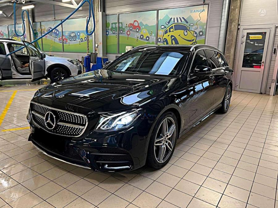 Melns Mercedes-Benz E 220 2019 Viļņa, ar dzinēja tilpumu 1.95 L un nobraukumu 268 tūkst. km par 17500 €, foto 6 vietnē AUTOMOTO.COM.LV