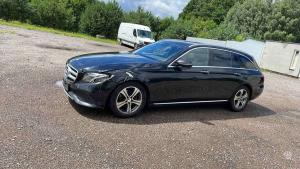 Черный Мерседес E 220 2019 в Алитус, объемом двигателя 1.95 л и пробегом 480 тыс. км за 9999 €, фото  на AUTOMOTO.COM.LV