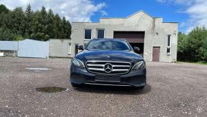 Черный Мерседес E 220 2019 в Алитус, объемом двигателя 1.95 л и пробегом 480 тыс. км за 9999 €, фото 3 на AUTOMOTO.COM.LV