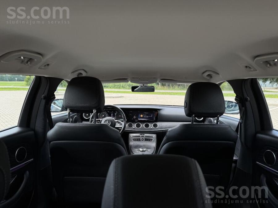 Black Mercedes-Benz E 220 2019 in Cesis, with an engine capacity of 2.00 L and mileage of 205 thousand km for 18900 €, photo 14 on AUTOMOTO.COM.LV