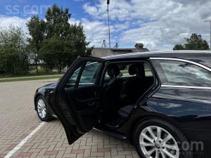 Black Mercedes-Benz E 220 2019 in Cesis, with an engine capacity of 2.00 L and mileage of 205 thousand km for 18900 €, photo 15 on AUTOMOTO.COM.LV