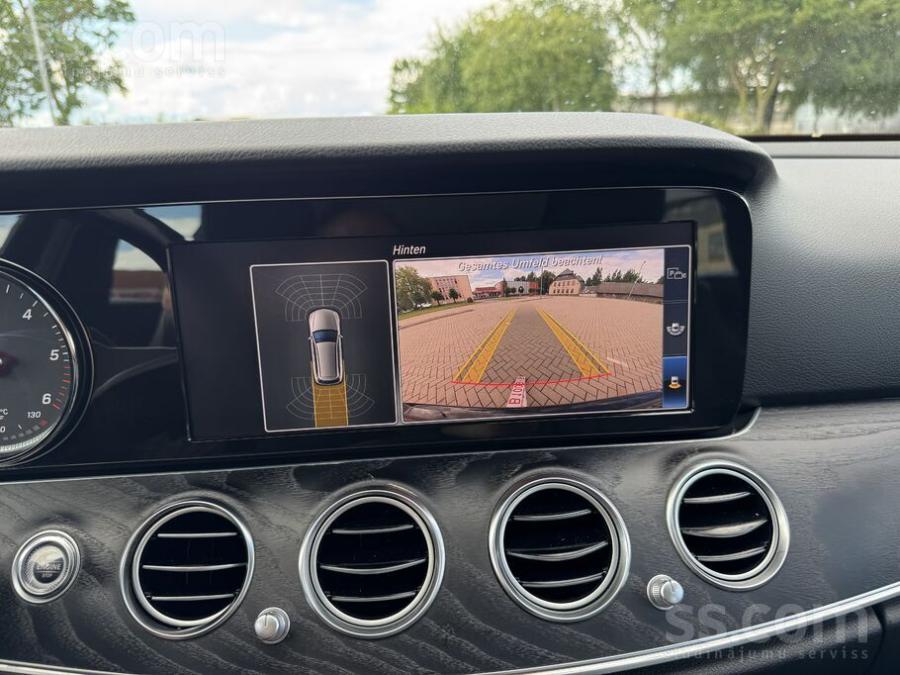Black Mercedes-Benz E 220 2019 in Cesis, with an engine capacity of 2.00 L and mileage of 205 thousand km for 18900 €, photo 34 on AUTOMOTO.COM.LV