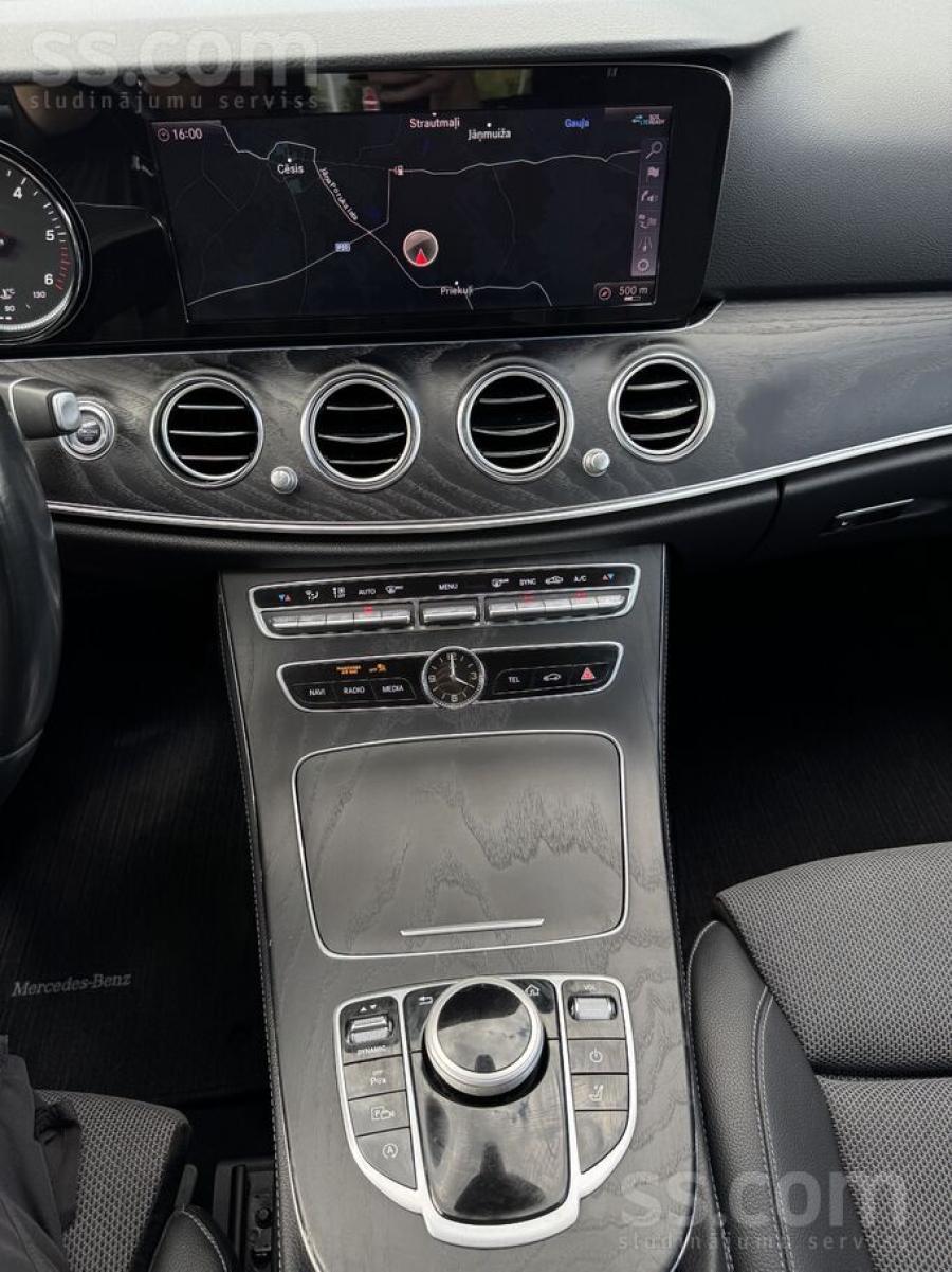 Black Mercedes-Benz E 220 2019 in Cesis, with an engine capacity of 2.00 L and mileage of 205 thousand km for 18900 €, photo 36 on AUTOMOTO.COM.LV