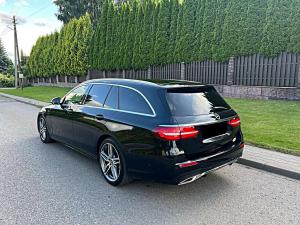 Черный Мерседес E 220 2019 в Вильнюс, объемом двигателя 1.95 л и пробегом 278 тыс. км за 14999 €, фото 4 на AUTOMOTO.COM.LV