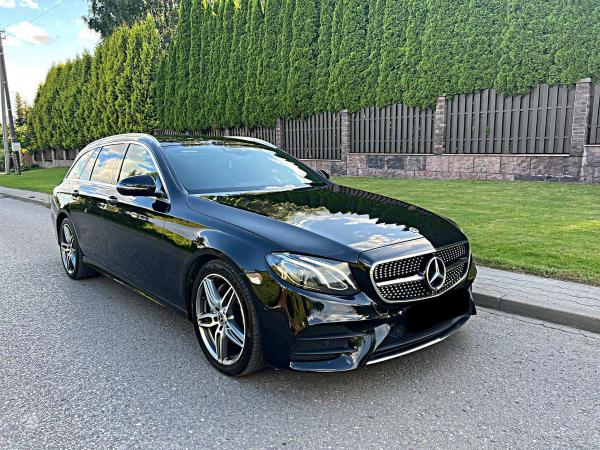 Melns Mercedes-Benz E 220 2019 Viļņa, ar dzinēja tilpumu 1.95 L un nobraukumu 278 tūkst. km par 14999 €, foto 5 vietnē AUTOMOTO.COM.LV