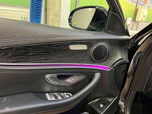 Черный Мерседес E 220 2019 в Вильнюс, объемом двигателя 1.95 л и пробегом 278 тыс. км за 14999 €, фото 15 на AUTOMOTO.COM.LV