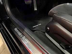 Черный Мерседес E 220 2019 в Вильнюс, объемом двигателя 1.95 л и пробегом 278 тыс. км за 14999 €, фото 18 на AUTOMOTO.COM.LV