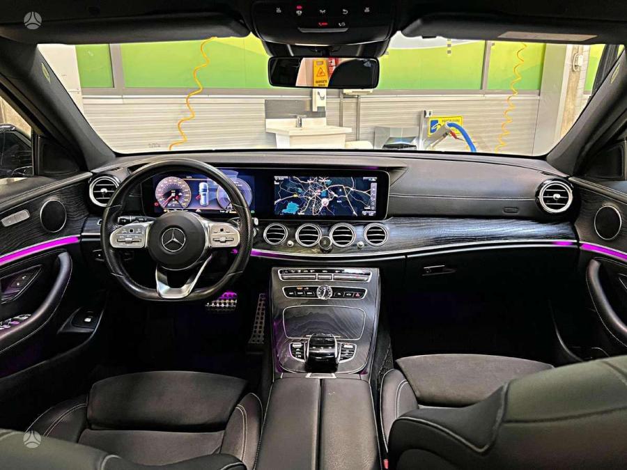 Черный Мерседес E 220 2019 в Вильнюс, объемом двигателя 1.95 л и пробегом 278 тыс. км за 14999 €, фото 19 на AUTOMOTO.COM.LV