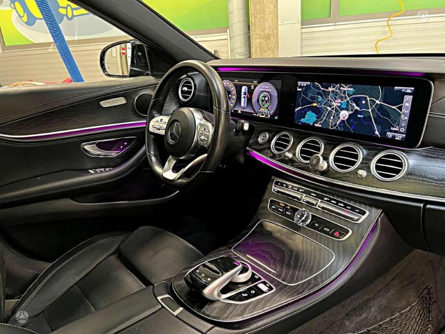 Черный Мерседес E 220 2019 в Вильнюс, объемом двигателя 1.95 л и пробегом 278 тыс. км за 14999 €, фото 22 на AUTOMOTO.COM.LV