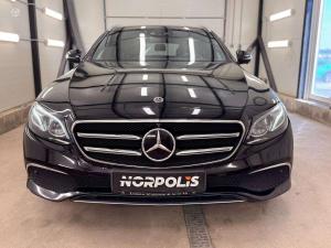 Melns Mercedes-Benz E 220 2019 Viļņa, ar dzinēja tilpumu 1.95 L un nobraukumu 333 tūkst. km par 12947 €, foto 5 vietnē AUTOMOTO.COM.LV