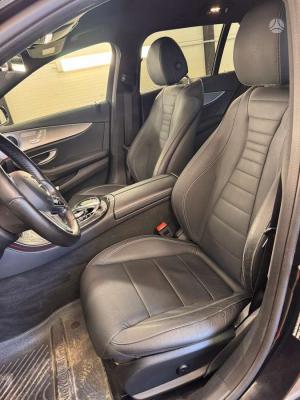 Черный Мерседес E 220 2019 в Вильнюс, объемом двигателя 1.95 л и пробегом 333 тыс. км за 12947 €, фото 17 на AUTOMOTO.COM.LV