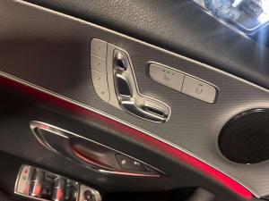 Черный Мерседес E 220 2019 в Вильнюс, объемом двигателя 1.95 л и пробегом 333 тыс. км за 12947 €, фото 18 на AUTOMOTO.COM.LV