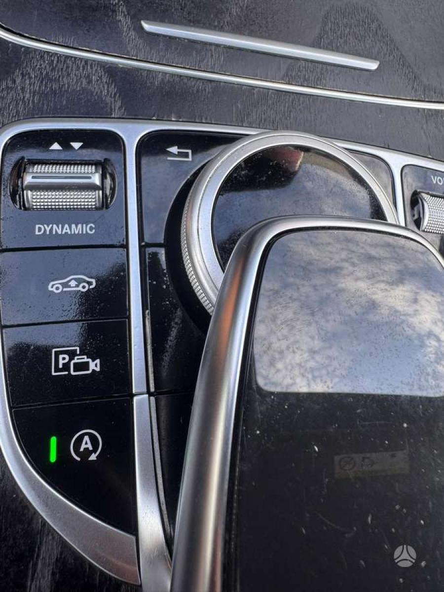 Черный Мерседес E 220 2019 в Вильнюс, объемом двигателя 1.95 л и пробегом 333 тыс. км за 12947 €, фото 25 на AUTOMOTO.COM.LV