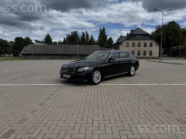 Мерседес E 220 2019 в Цесис на AUTOMOTO.COM.LV Черный Мерседес E 220 2019 в Цесис, объемом двигателя 2.00 л и пробегом 0 тыс. км за 17900 €, фото 4 на AUTOMOTO.COM.LV