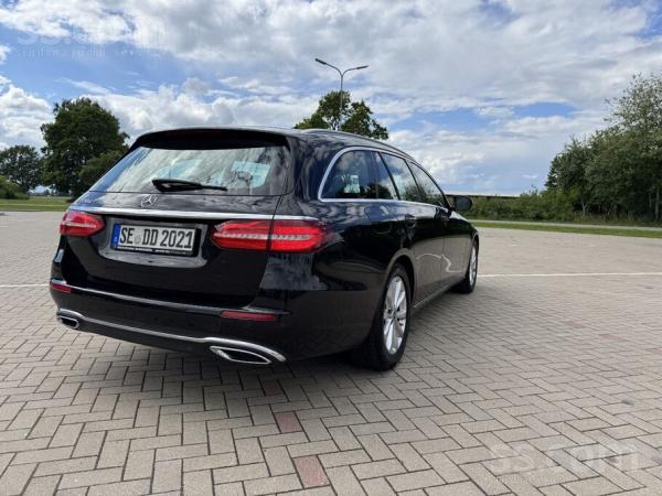Мерседес E 220 2019 в Цесис на AUTOMOTO.COM.LV Черный Мерседес E 220 2019 в Цесис, объемом двигателя 2.00 л и пробегом 0 тыс. км за 17900 €, фото 8 на AUTOMOTO.COM.LV