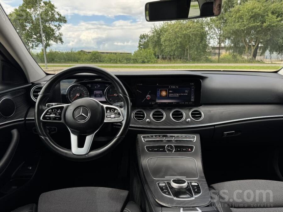 Черный Мерседес E 220 2019 в Цесис, объемом двигателя 2.00 л и пробегом 0 тыс. км за 17900 €, фото 19 на AUTOMOTO.COM.LV