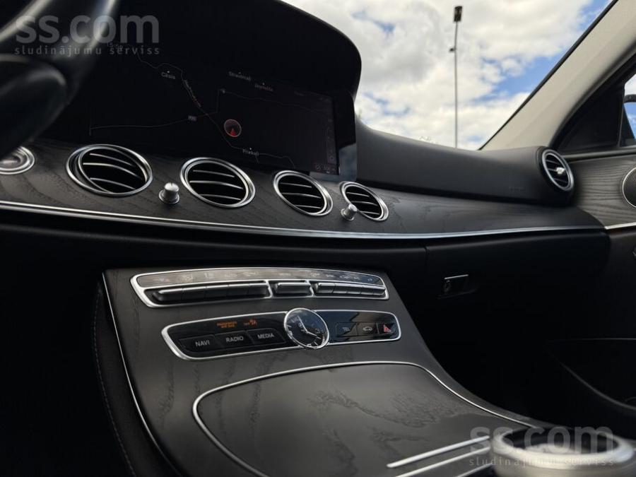 Черный Мерседес E 220 2019 в Цесис, объемом двигателя 2.00 л и пробегом 0 тыс. км за 17900 €, фото 35 на AUTOMOTO.COM.LV