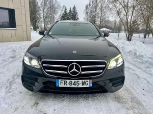 Black Mercedes-Benz E 220 2020 in Taurage, with an engine capacity of 1.95 L and mileage of 217 thousand km for 16300 €, photo 6 on AUTOMOTO.COM.LV