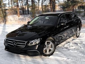 Black Mercedes-Benz E 220 2020 in Jurmala, with an engine capacity of 2.00 L and mileage of 0 thousand km for 10950 €, photo 3 on AUTOMOTO.COM.LV