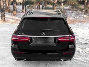 Black Mercedes-Benz E 220 2020 in Jurmala, with an engine capacity of 2.00 L and mileage of 0 thousand km for 10950 €, photo 6 on AUTOMOTO.COM.LV