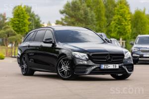 Черный Мерседес E 220 2020 в Рига, объемом двигателя 2.00 л и пробегом 224 тыс. км за 16950 €, фото  на AUTOMOTO.COM.LV