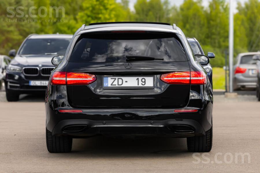 Melns Mercedes-Benz E 220 2020 Rīga, ar dzinēja tilpumu 2.00 L un nobraukumu 224 tūkst. km par 16950 €, foto 6 vietnē AUTOMOTO.COM.LV