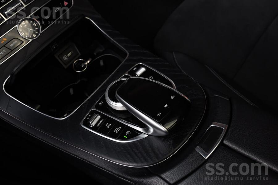 Melns Mercedes-Benz E 220 2020 Rīga, ar dzinēja tilpumu 2.00 L un nobraukumu 224 tūkst. km par 16950 €, foto 16 vietnē AUTOMOTO.COM.LV