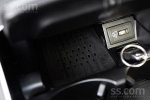 Melns Mercedes-Benz E 220 2020 Rīga, ar dzinēja tilpumu 2.00 L un nobraukumu 224 tūkst. km par 16950 €, foto 19 vietnē AUTOMOTO.COM.LV