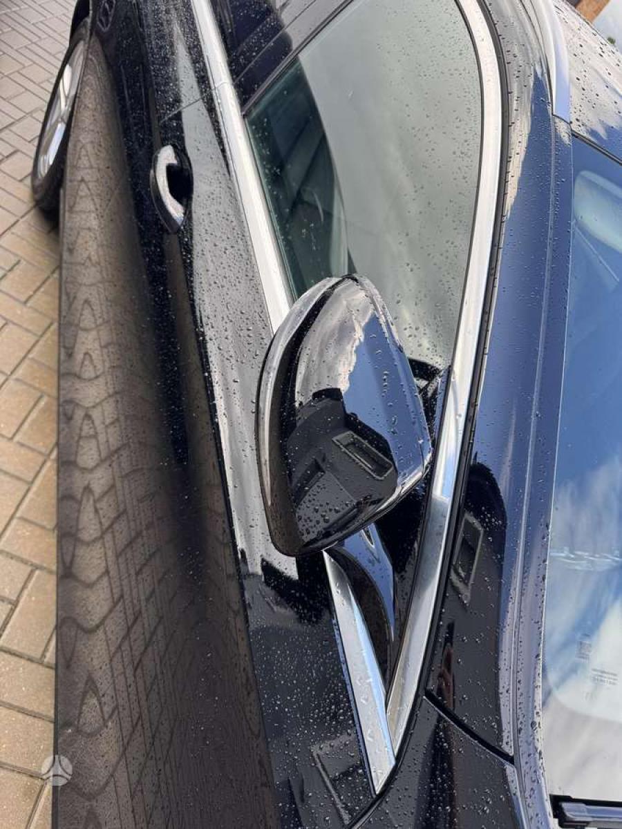 Black Mercedes-Benz E 220 2020 in Kaunas, with an engine capacity of 1.95 L and mileage of 202 thousand km for 10950 €, photo 7 on AUTOMOTO.COM.LV