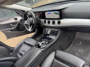 Black Mercedes-Benz E 220 2020 in Kaunas, with an engine capacity of 1.95 L and mileage of 202 thousand km for 10950 €, photo 12 on AUTOMOTO.COM.LV