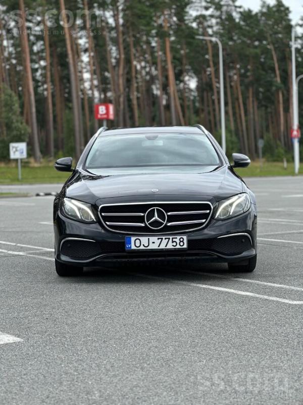 Melns Mercedes-Benz E 220 2020 Rīga, ar dzinēja tilpumu 2.00 L un nobraukumu 0 tūkst. km par 12900 €, foto 2 vietnē AUTOMOTO.COM.LV