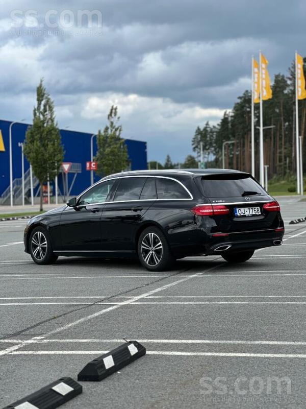 Melns Mercedes-Benz E 220 2020 Rīga, ar dzinēja tilpumu 2.00 L un nobraukumu 0 tūkst. km par 12900 €, foto 5 vietnē AUTOMOTO.COM.LV